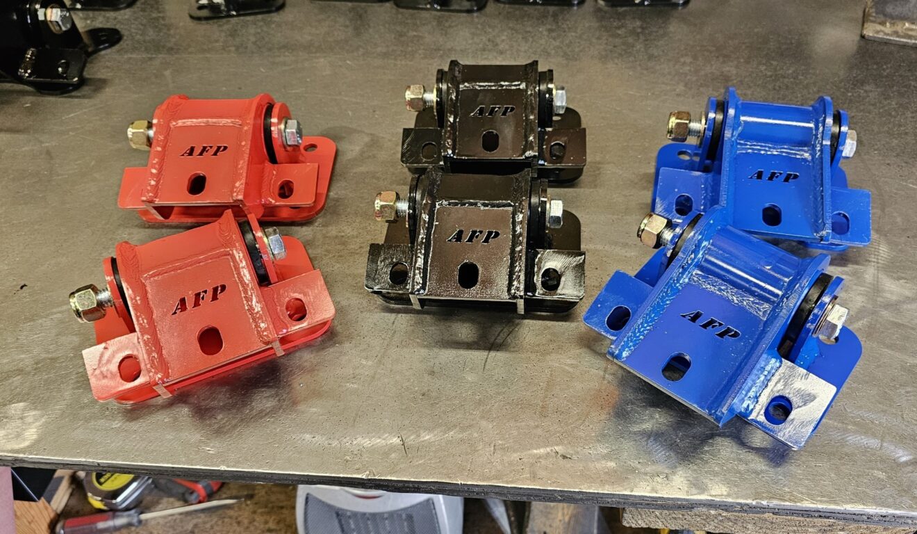 07-13 GMT900 Poly Motor Mounts - Atomic Fabrication