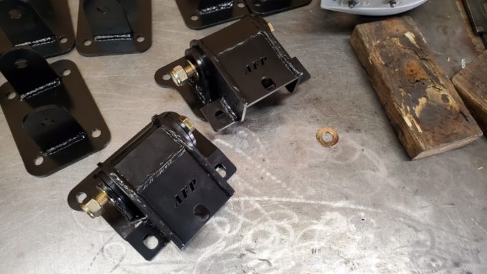 01-06 GM 8.1L Solid Motor Mounts - Atomic Fabrication